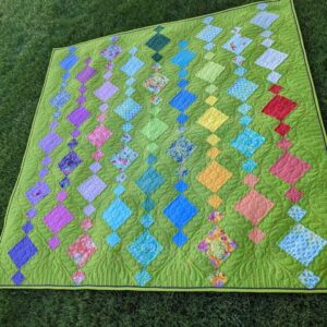 FREE Chandelier Quilt Pattern - Sewing With Scraps