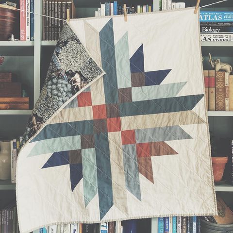 Free Astrodelic Quilt Pattern - Sewing With Scraps